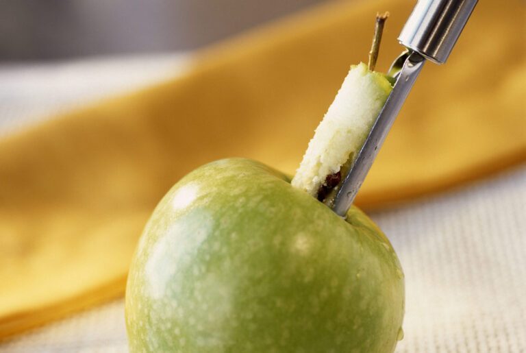 Apfel entkernen: 4 einfache Methoden