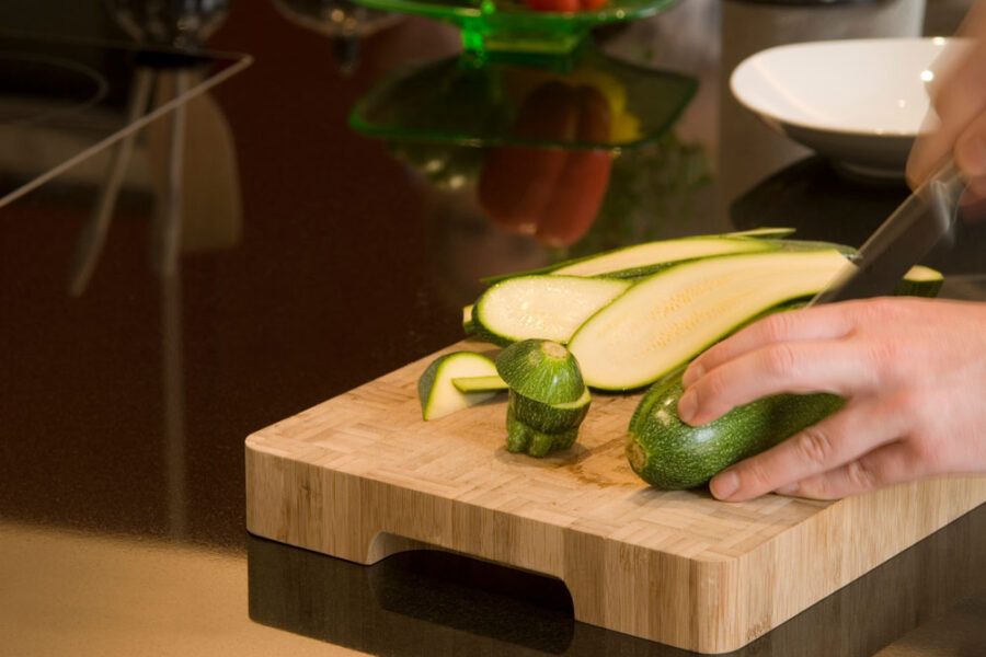 Video: Granatapfel entkernen - 3 saubere Tipps